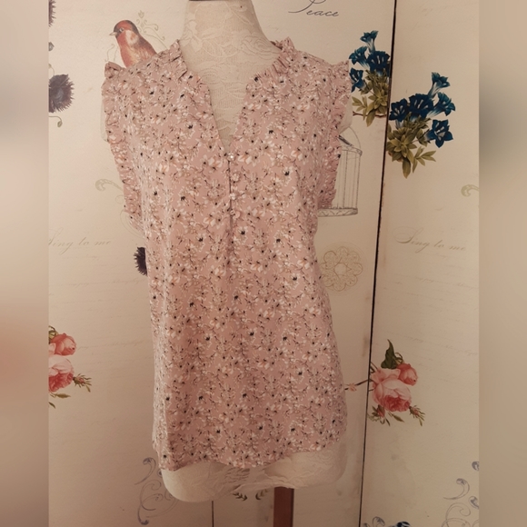 Wild Jasmine | Tops | Dainty Top | Poshmark